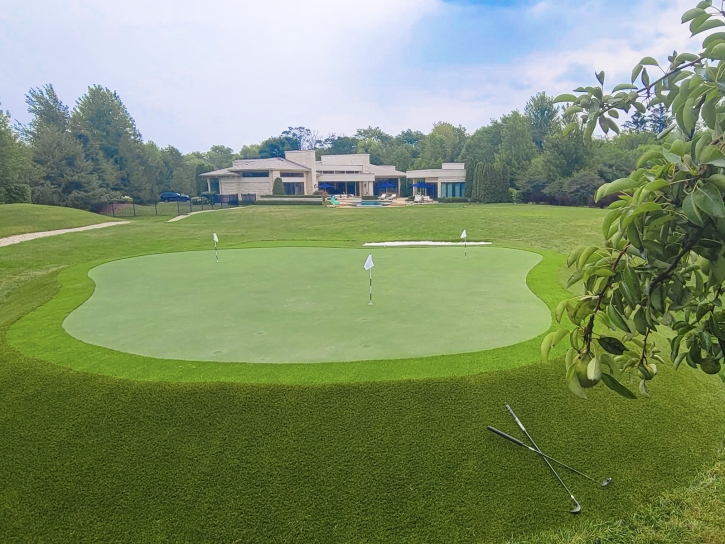 Experience Backyard Golfing at its Finest with AST Luxury Golf Products ...